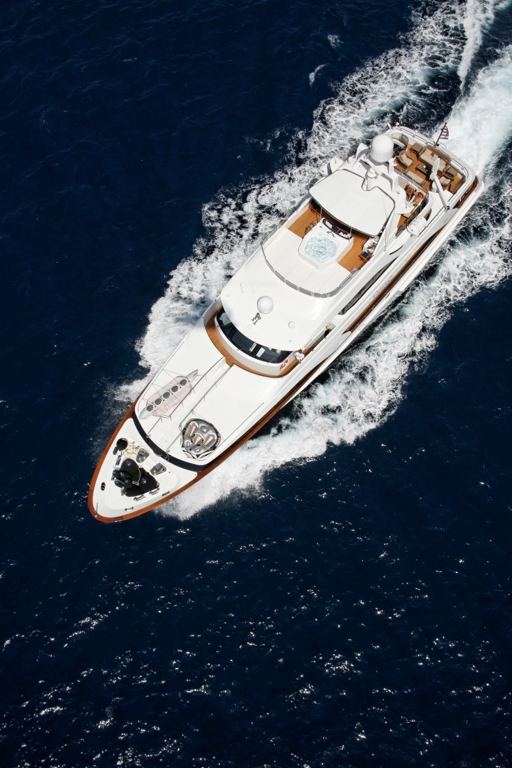 Yacht SATINE, Benetti Yachts | CHARTERWORLD Luxury Superyacht Charters